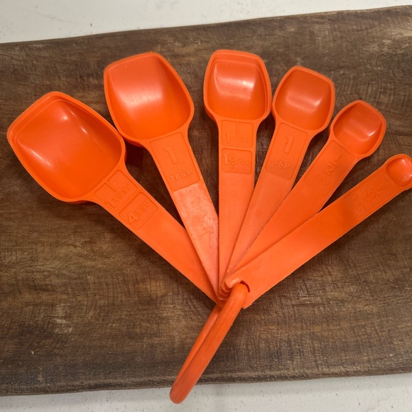 Tupperware | Kitchen | Orange Tupperware Measuring Spoons Complete Set ...